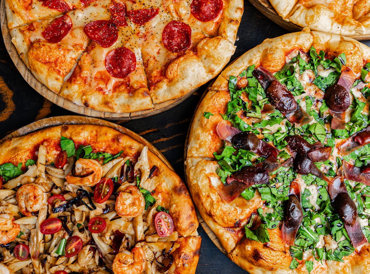 Discover The Best Mountain-Style Pizza In Evergreen's Charming Landscape
